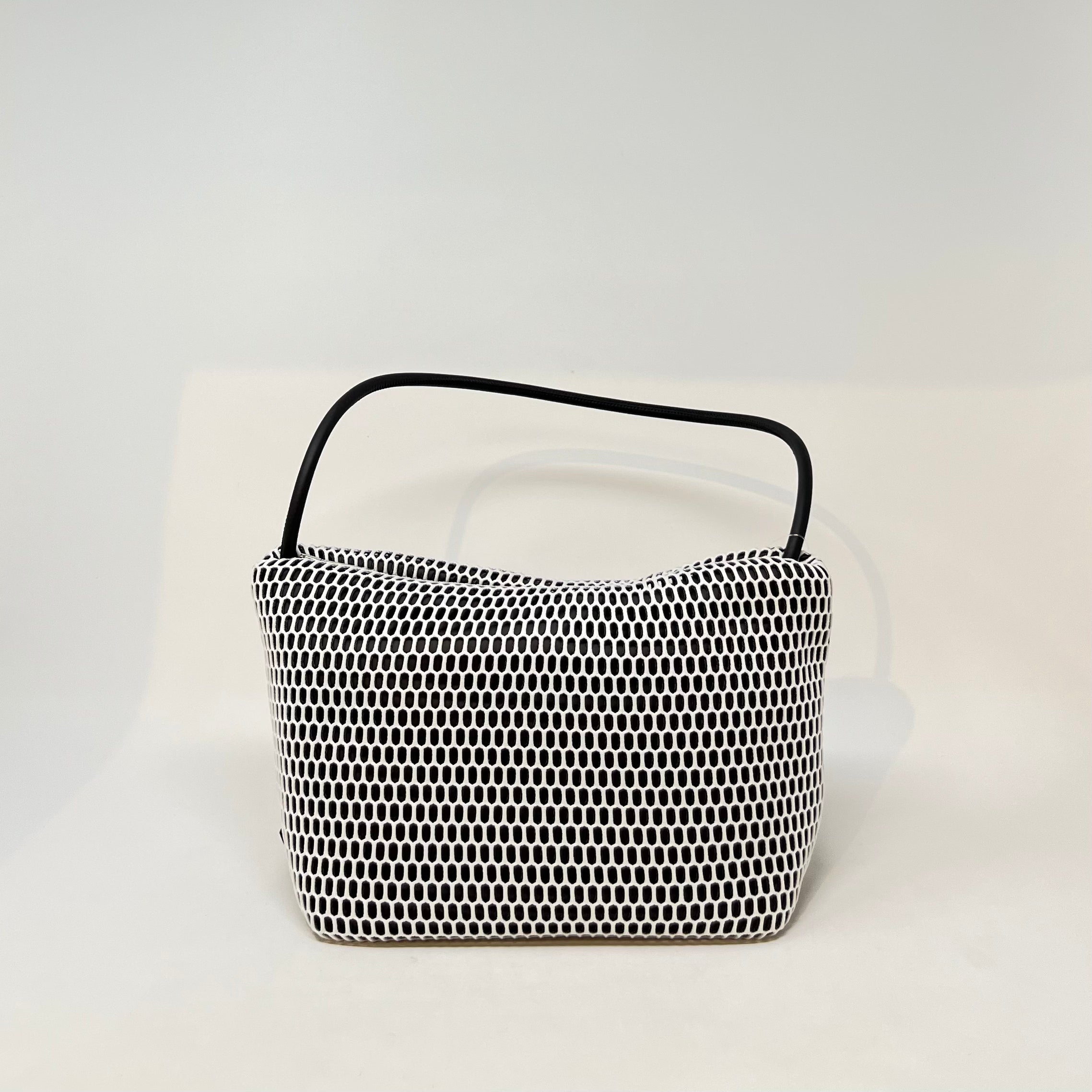 InZu Medium Mouse Crossbody Bag in Hive – Big Bag